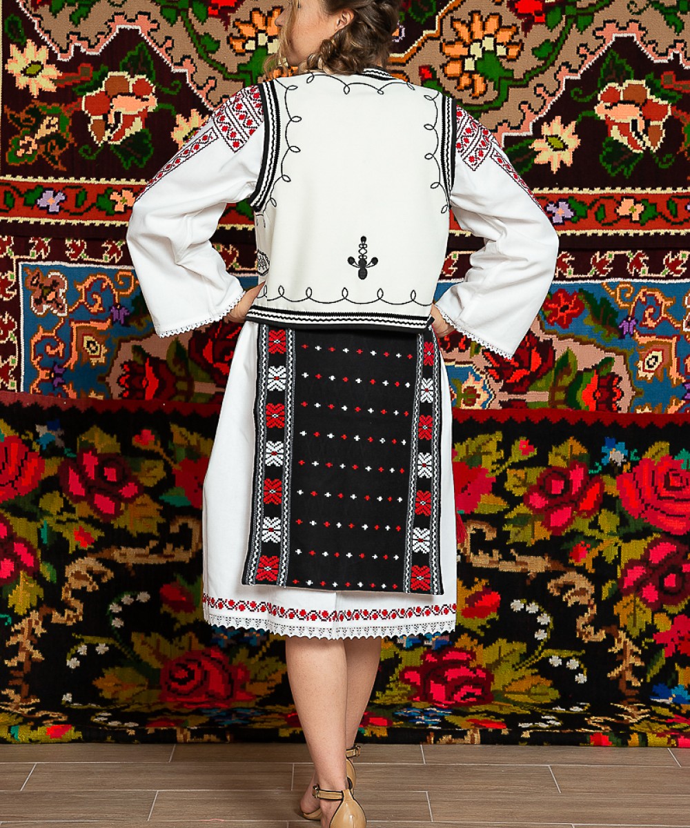 Costum popular femeie Muntenia cu ilic - Ileana